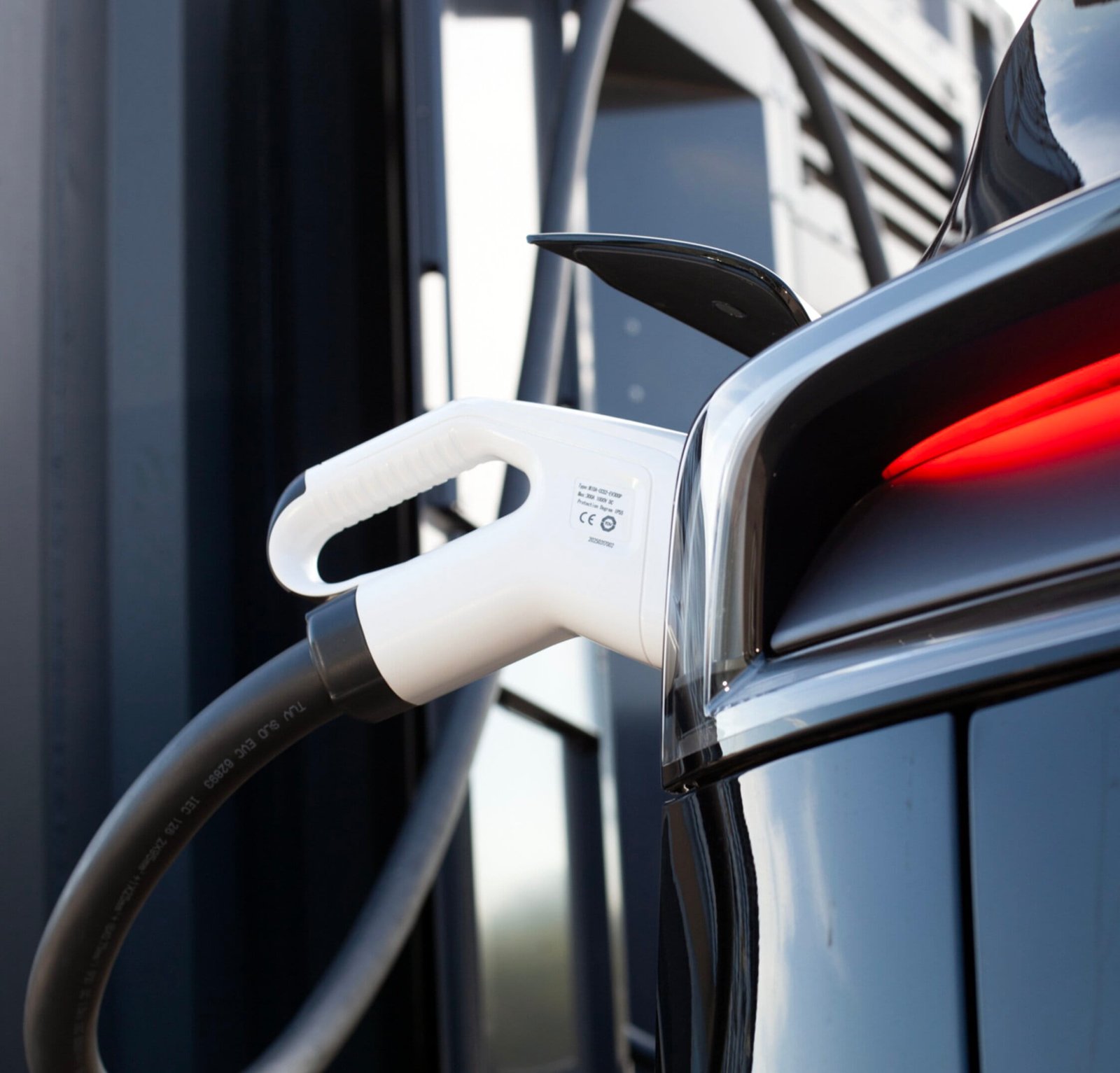 Charge Qube | Modular Energy Storage & EV Charging